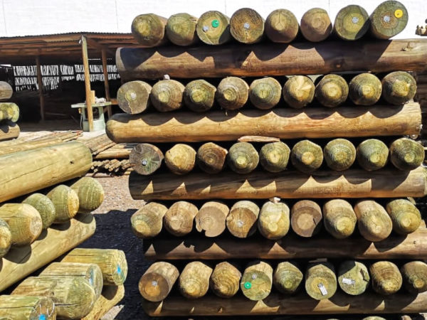 Guardrail poles - Die Pale Depot