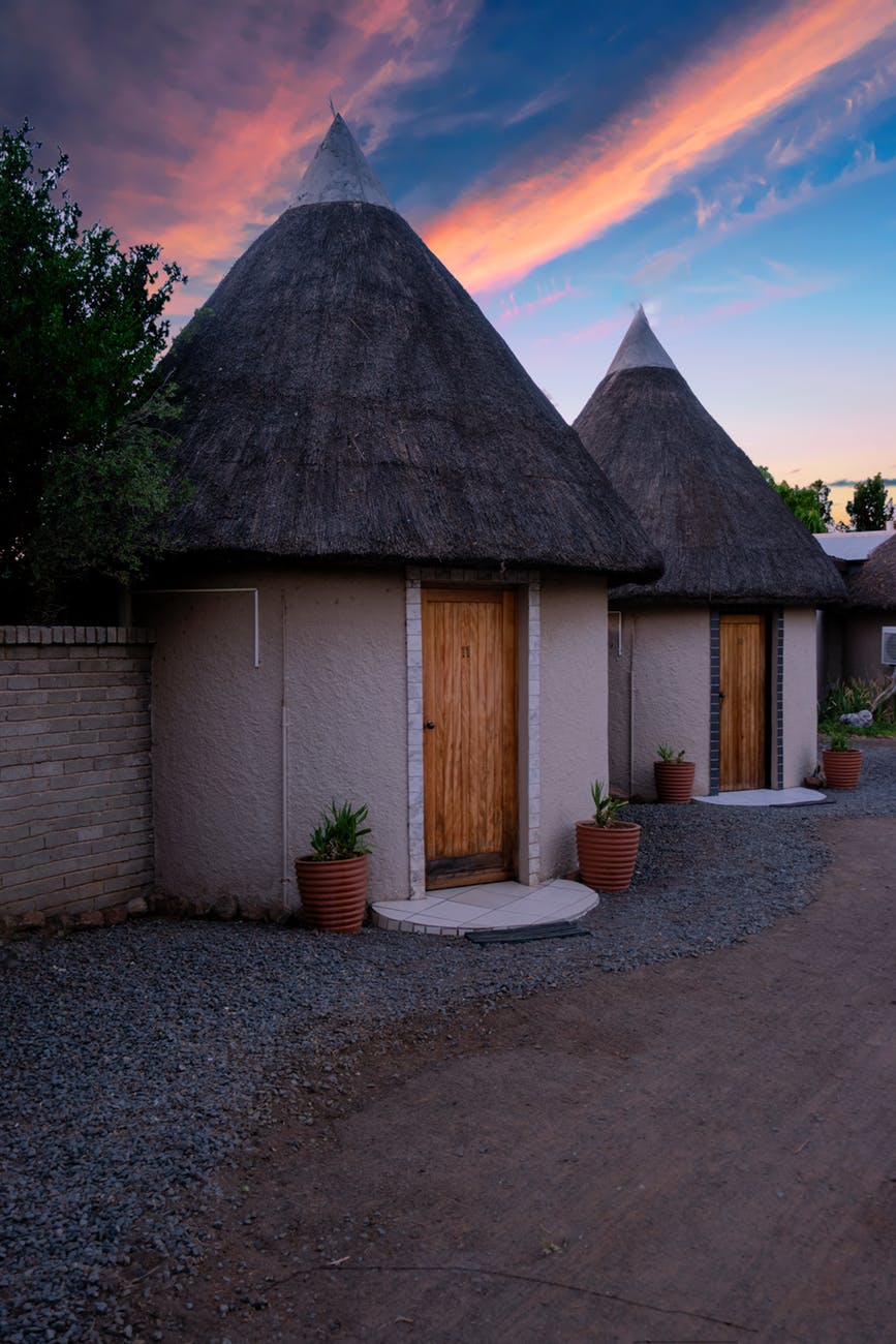 All about thatch - Die Pale Depot